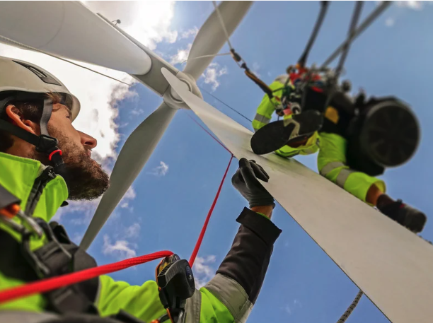 100+ Tower Climber Jobs Near You - TowerClimber.com